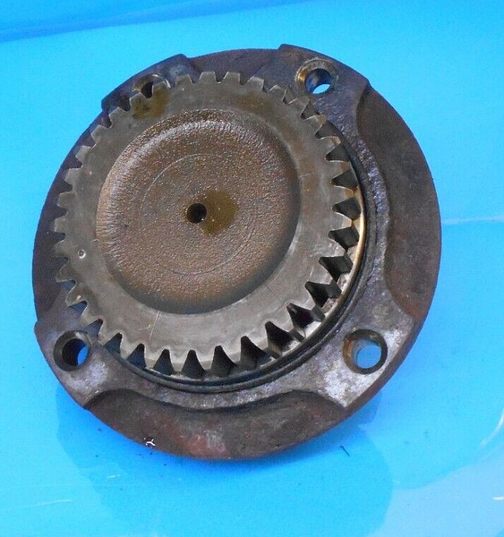 USED 34 Tooth / 18 Spline Disc Mower Gear Pod Fort 2050, 2060, 2070, M ...